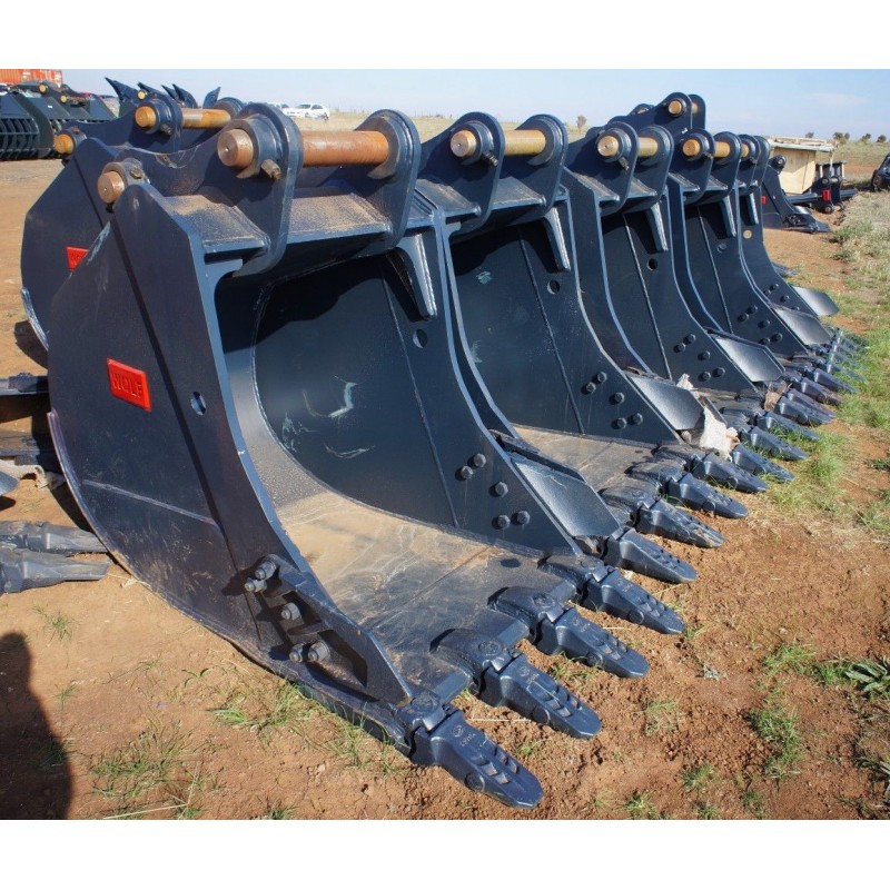 HITACHI 20 TON - 900MM BUCKET - ESCO STYLE V33 TEETH